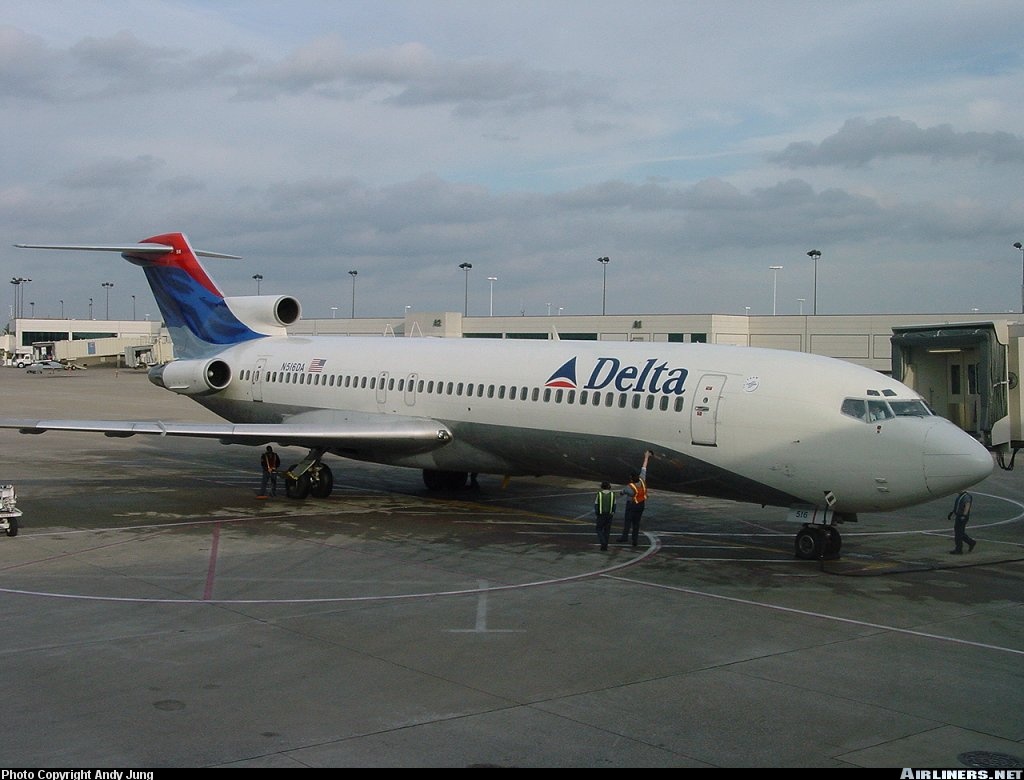 Delta Air Lines Boeing 727-200 – departedflights2.com