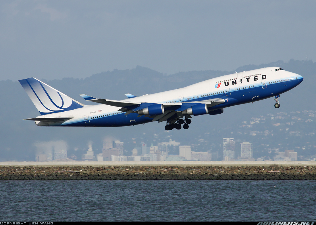 United Airlines Boeing 747-400 – departedflights2.com