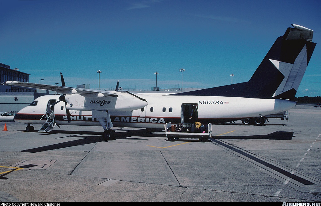 Shuttle America De Havilland Canada Dash 8-300 – departedflights2.com